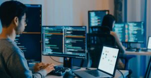 Sistemas de programación: pilares del desarrollo moderno - Blackfor